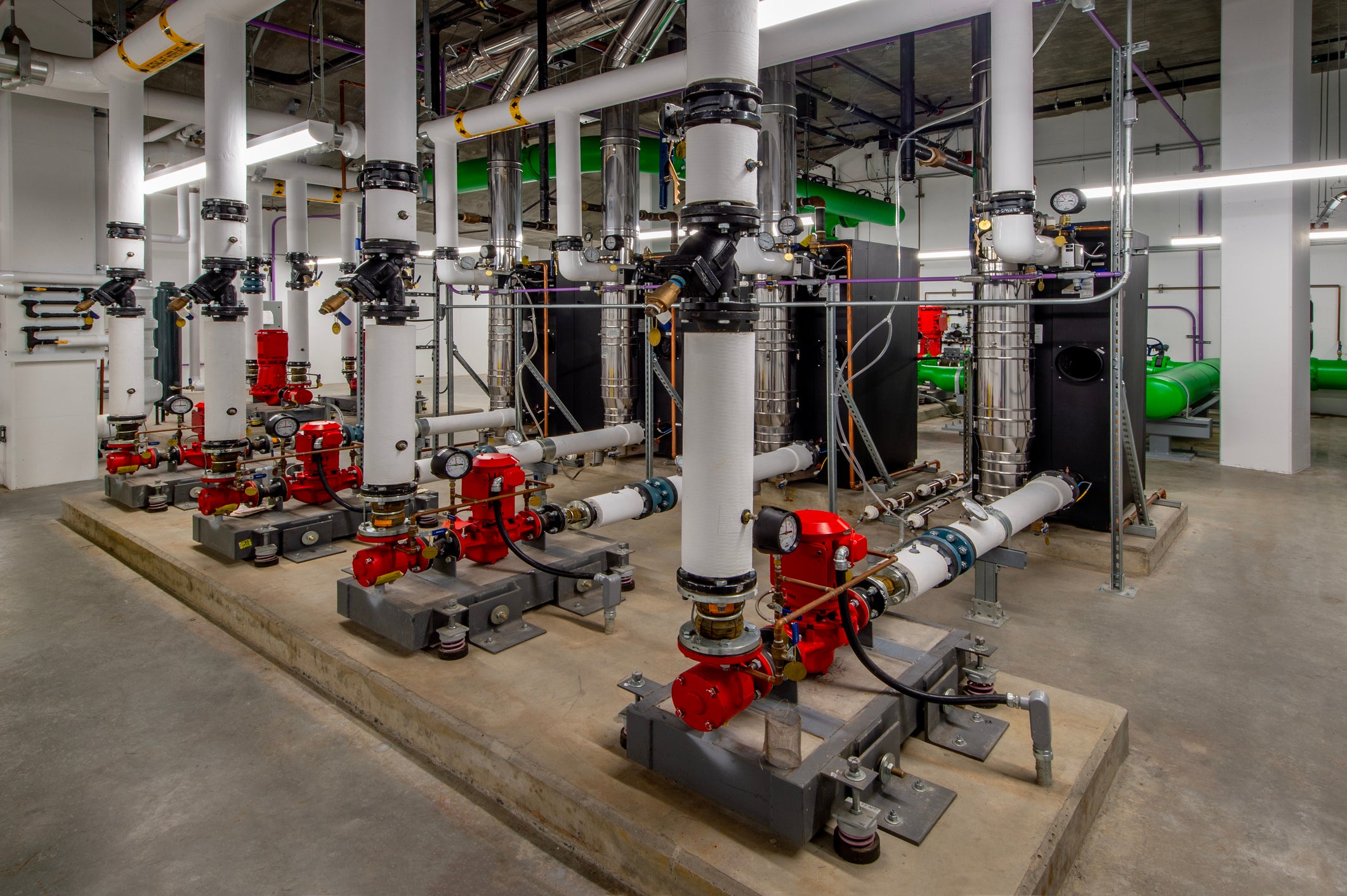 Efficient pumps in commercial hydronic systems - BetterBricks